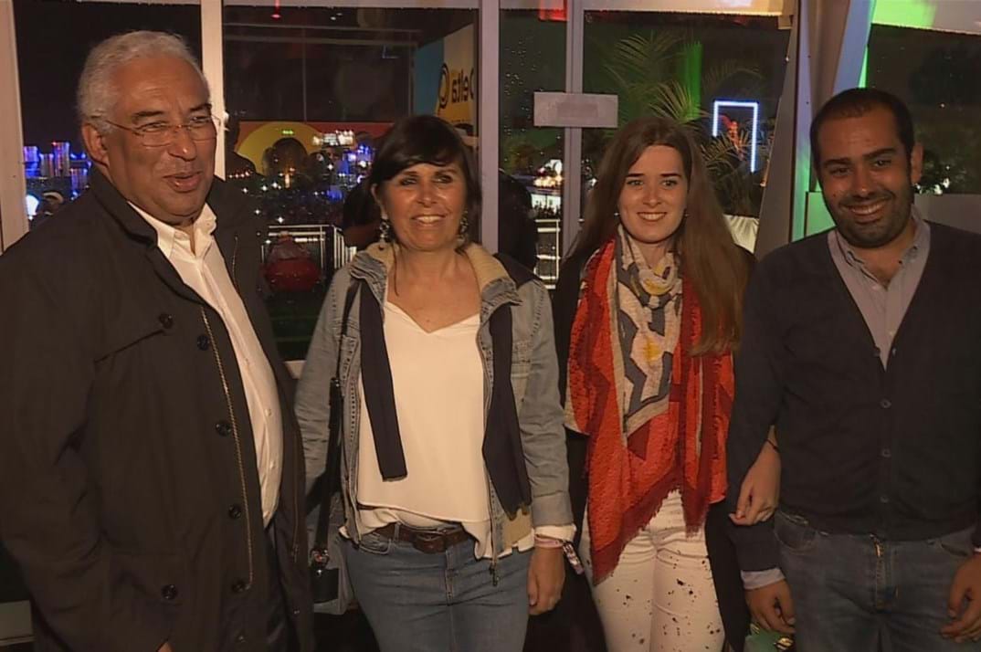 Filho de António Costa vai casar - a Ferver - Vidas Filho de António Costa vai casar - a Ferver - Vidas