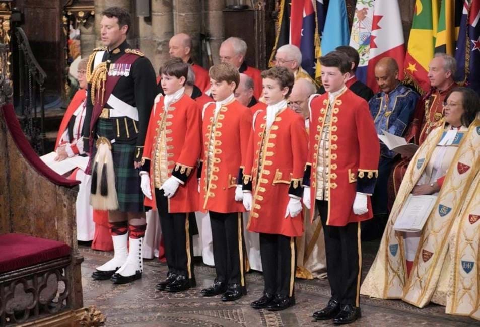 Carlos III já foi coroado rei - a Ferver - Vidas Carlos III já foi coroado rei - a Ferver - Vidas