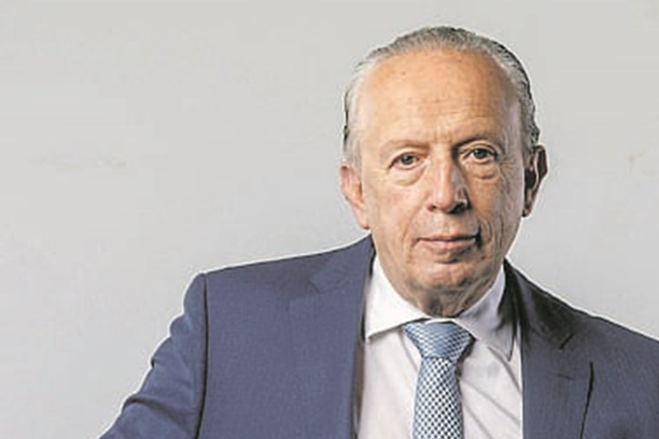 Pedro Santana Lopes promove Figueira da Foz na Austrália - a Ferver - Vidas Pedro Santana Lopes promove Figueira da Foz na Austrália - a Ferver - Vidas